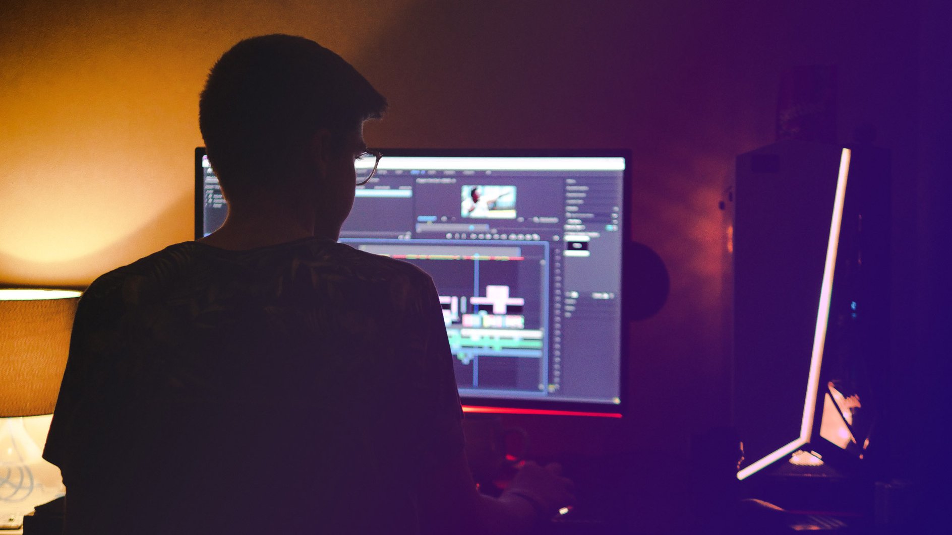 How to Come Up with Unforgettable YouTube Intro Ideas